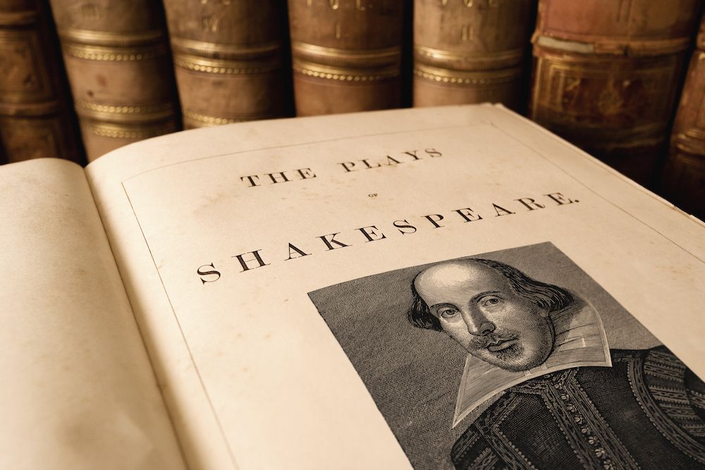 Should we study Shakespeare today? Should we study Shakespeare today?